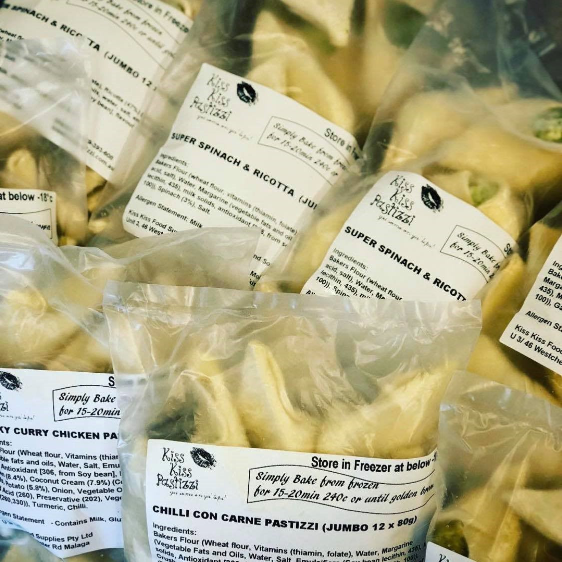 Cheeky Curry Chicken Pastizzi - 12 pack of (80g Jumbo) or (30g Canape ...